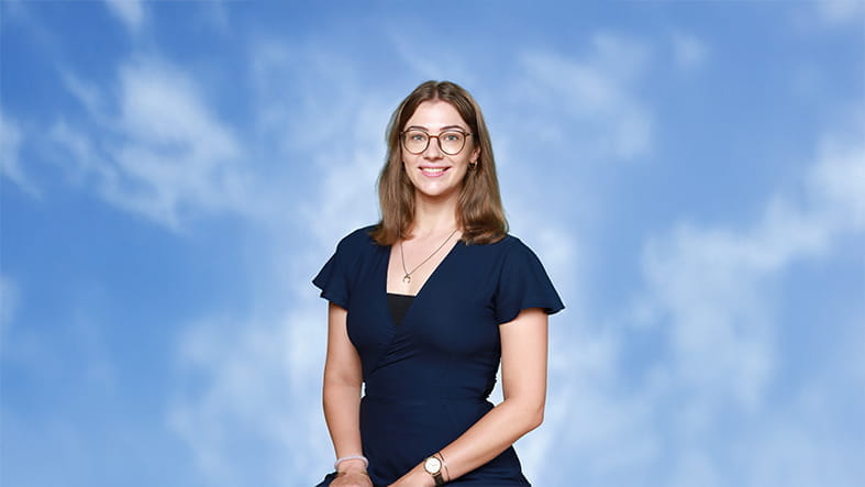 Ms Charlotte Frost