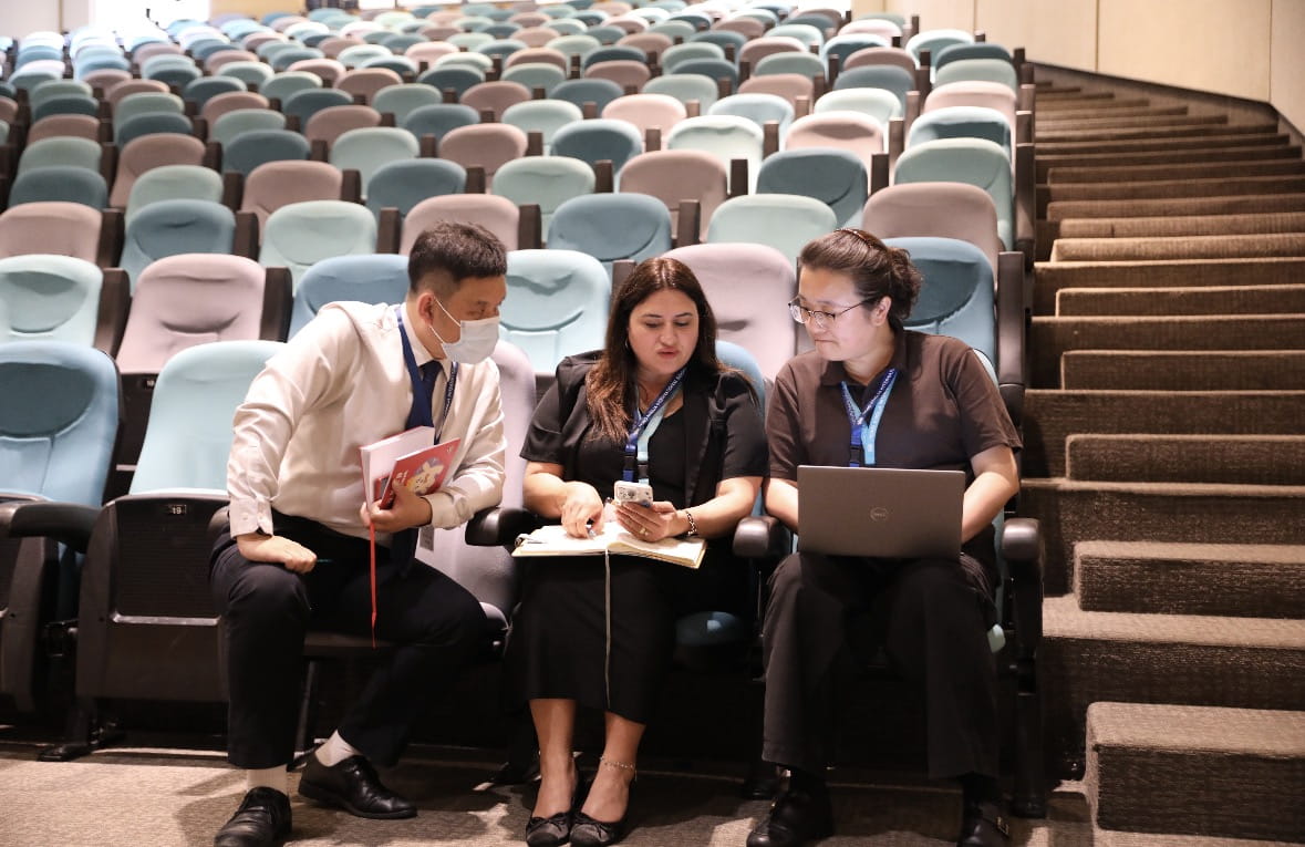 World-Class Schools Start with World-Class Leaders