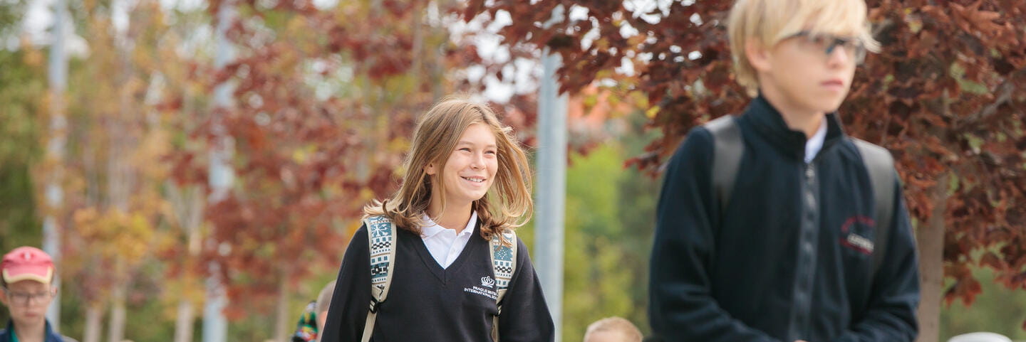 Bilingvní základní škola v Praze | PBIS Prague